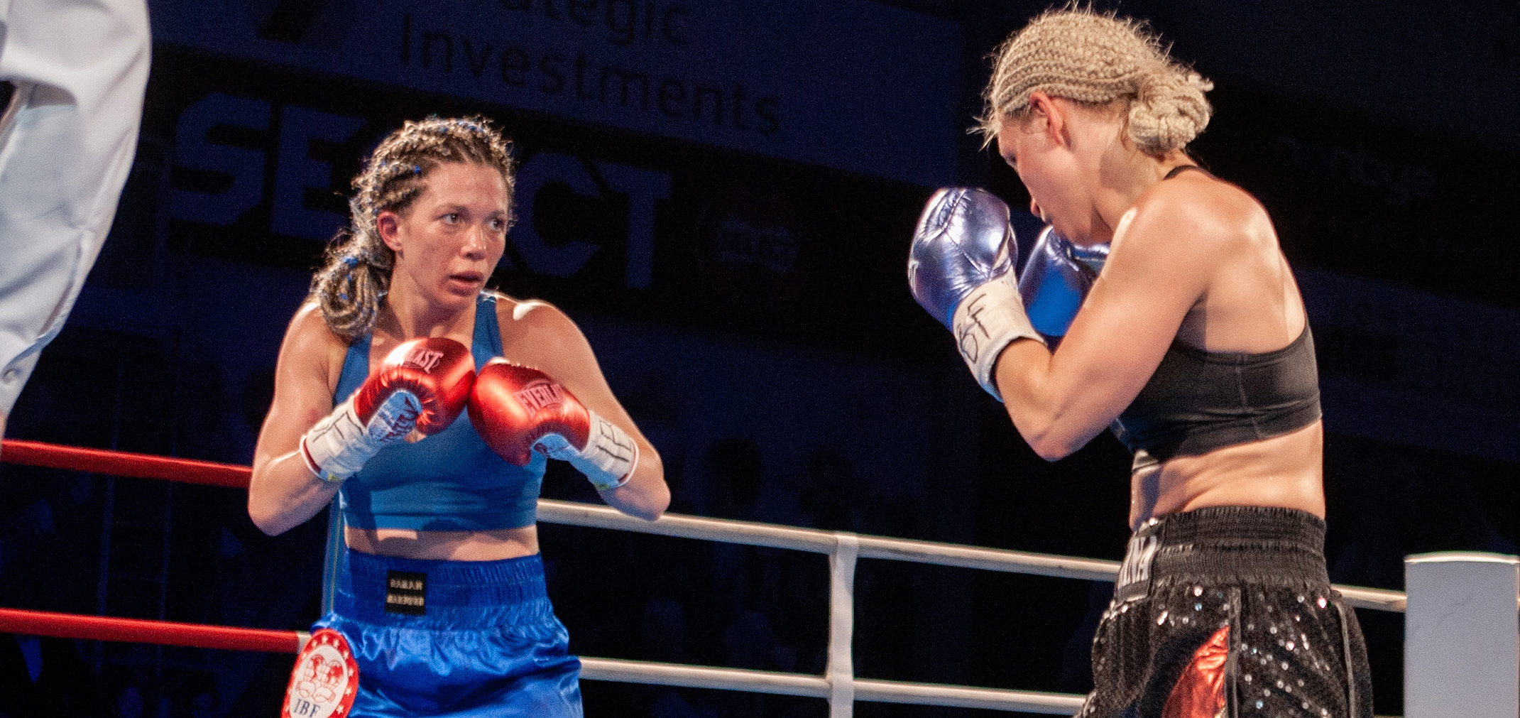 Sarah Mahfoud topper IBF’s verdensrangliste og bokser igen den 7 ...